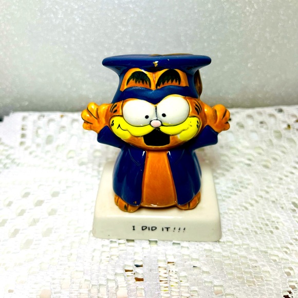 Accents | Vintage Garfield Graduation Figurine 1978 | Poshmark